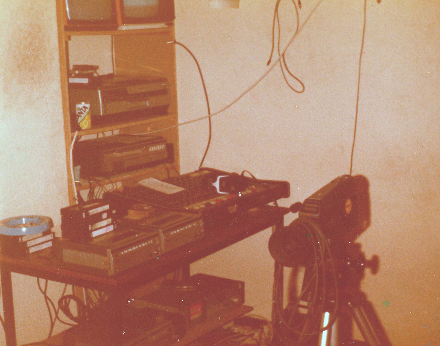 Northeast series: Boyneside Television (1982) - Irish Pirate Radio ...